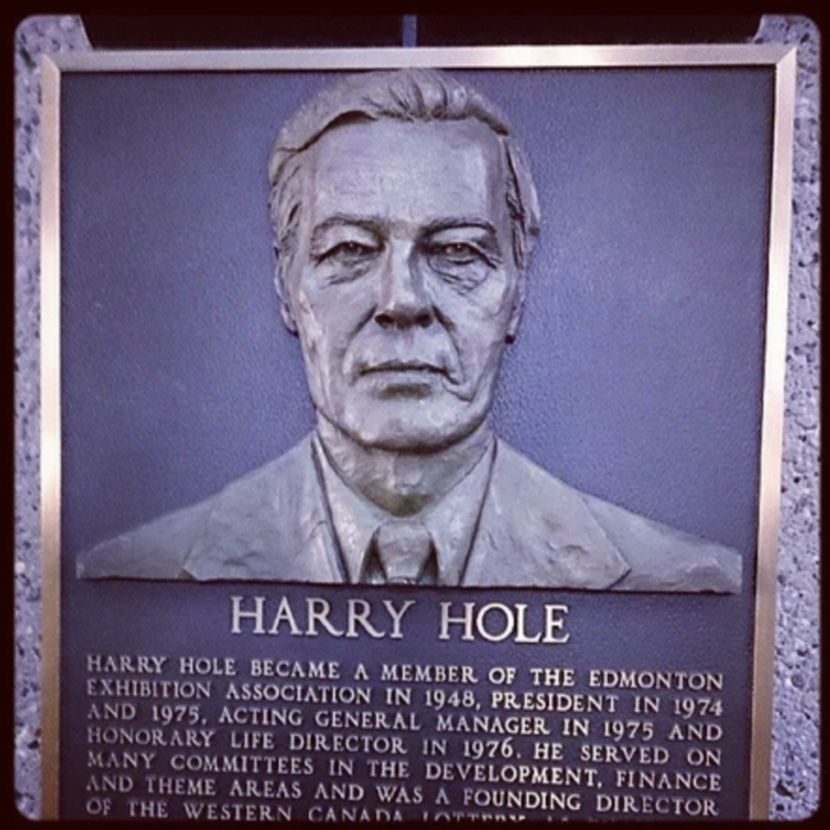 60 Funny Names That Are So Unfortunate They're Actually Genius