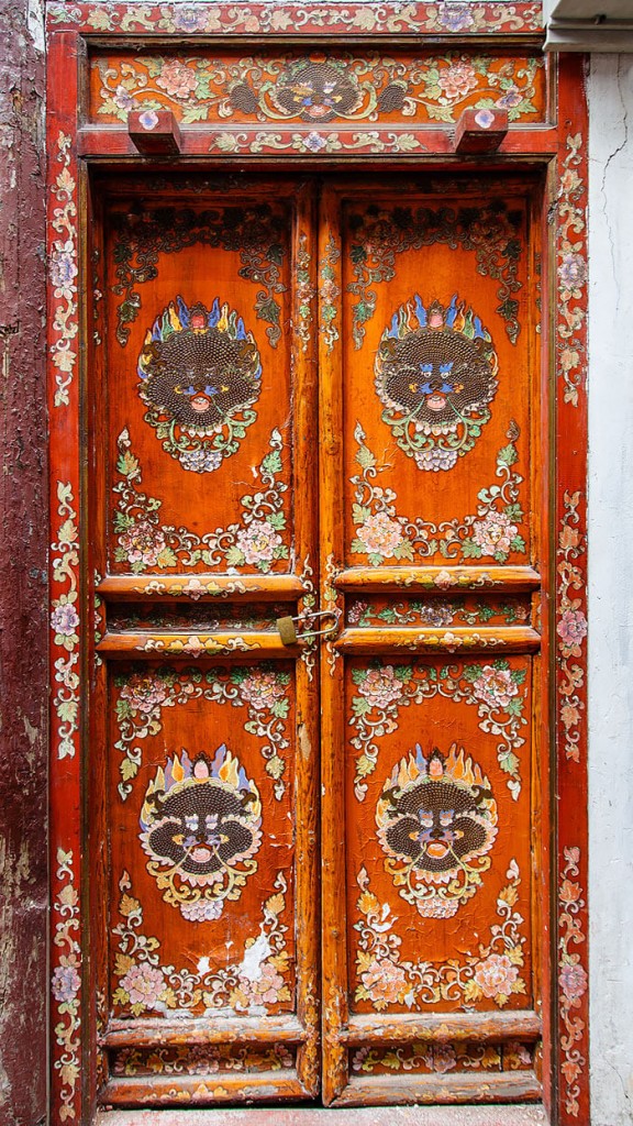 26 Beautiful Doors From Around The World