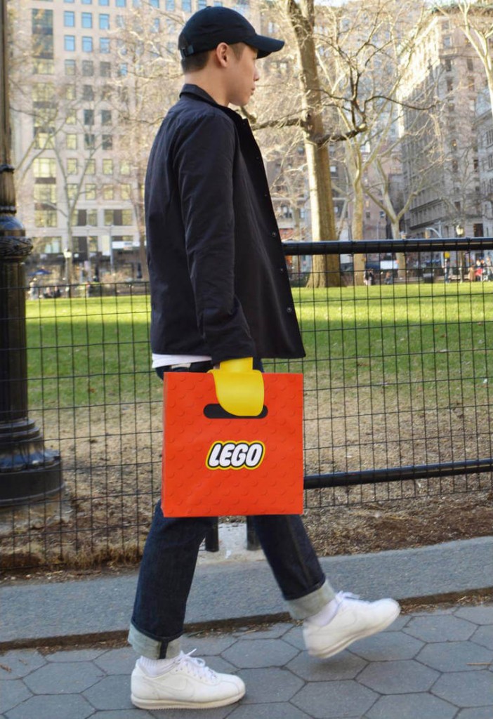 Clever Lego Bag Turns Your Hand Into LEGO