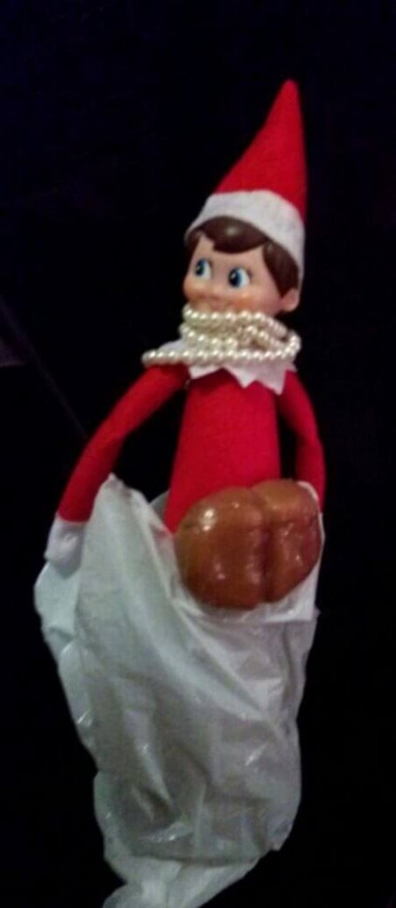 24 Bad Elf On The Shelf Pictures Proving Dads Everywhere Shouldn't Be ...