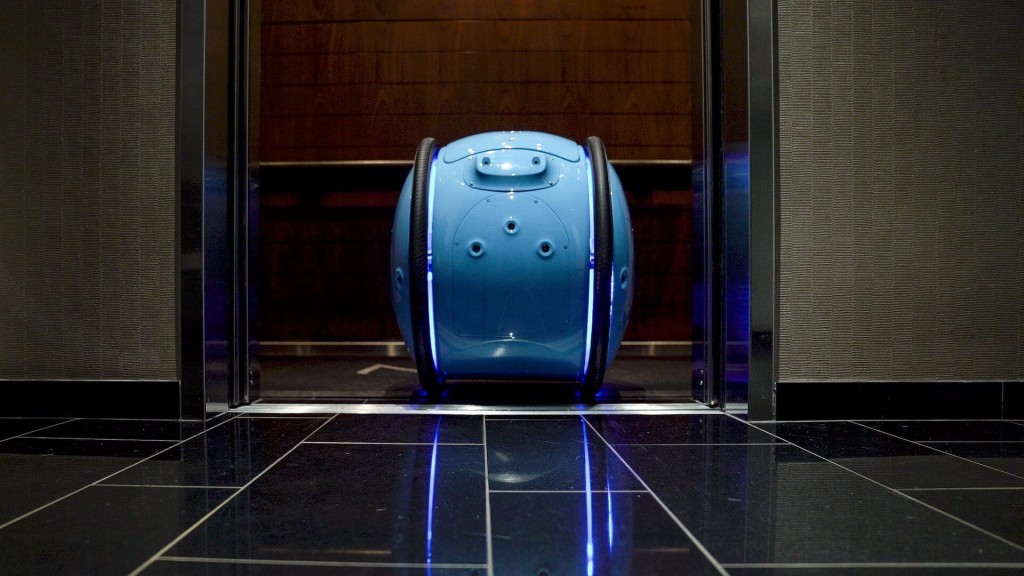 The Gita Robot Carrier by Piaggio Will Follow You Anywhere And Carry ...