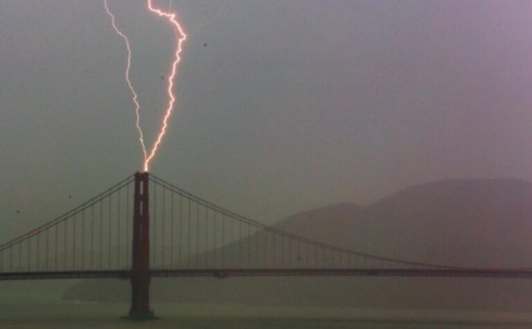 The Golden Gate Bridge Hit By Lightning Photos