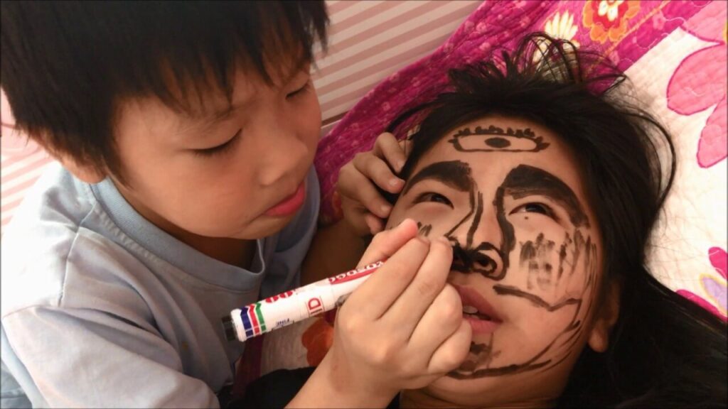 32 Funny Ways to Wake Someone Up